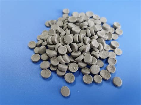 Film Grade Grey Desiccant Masterbatch With 48 Hours Life Time And Low