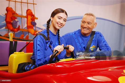 Sydney Nsw Anthony Field And Daughter Lucia Field Of The Wiggles