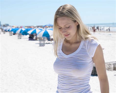Braless On The Beach Xwilx