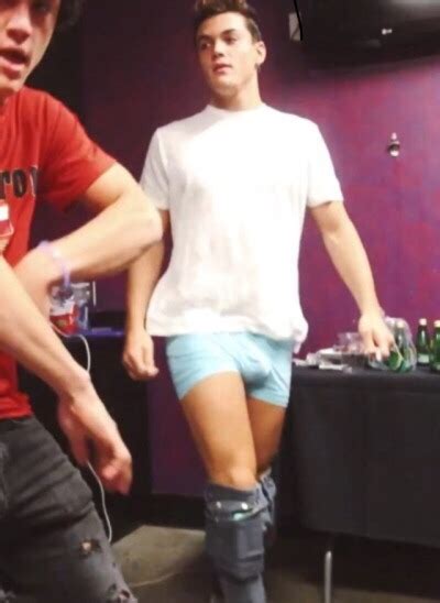 Celeb Bulges Tumblr Com Tumbex