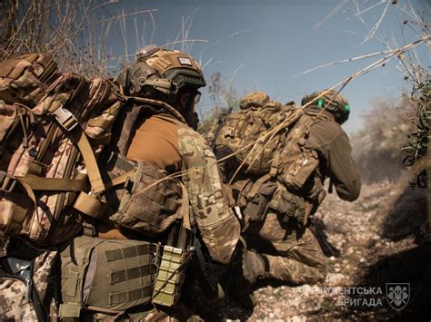 Ворог не полишає спроб оточити Авдіївку ЗСУ завдають противнику значних втрат Вечірній Київ