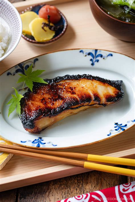 Grilled Mackerel Saba Shioyaki 鯖の塩焼き • Just One Cookbook