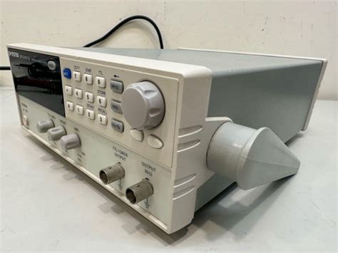 gw instek sfg 2010 synthesized function generator信號產生器 示波器） yahoo奇摩拍賣