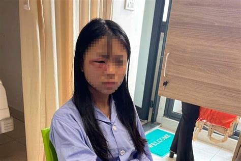 Xót xa bức thư nữ sinh bị đánh hội đồng Con không nói với ba mẹ vì con nghĩ con chịu đựng được