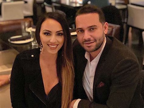 90 Day Fiance Star Jonathan Rivera And New Girlfriend Celebrate One