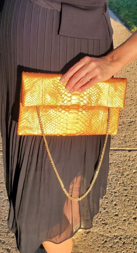 Gold Color Python Envelope With 70 Removable Chain Nobelle