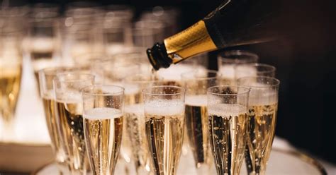 世界の英語方言・スラング大辞典 Champers の意味・解説・用法・例文【イギリス英語】
