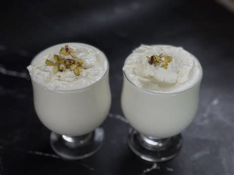 Summer Special Malaidar Lassi Madhuras Recipe