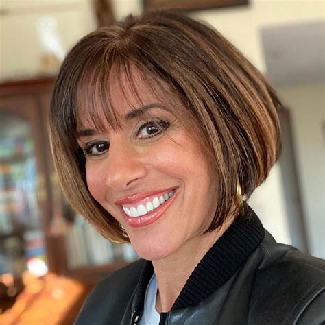 6 Best Age Defying Haircuts For Women Over 50 With Gray Hair—they Shed