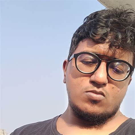 Nikhil Thiyyar Medium