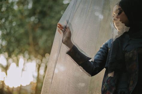 10 Powerful Ways Visual Storytelling Builds Emotional Bonds