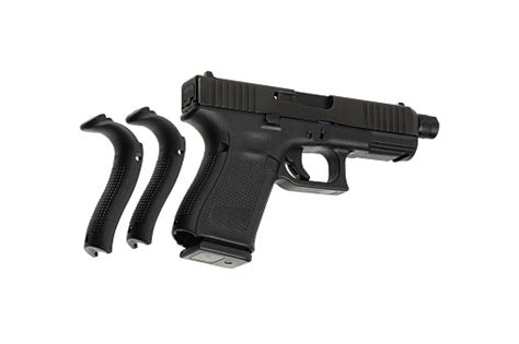 현대 반자동 권총 자기 방어를위한 짧은 배럴 무기 경찰 특수 부대 및 군대를 무장 흰색 배경에서 격리합니다 0명에 대한 스톡 사진 및 기타 이미지 Istock