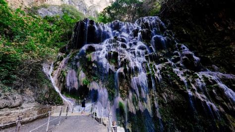 Visit Las Grutas De Tolantongo Hot Springs In Hidalgo Mexico