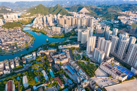 贵州铜仁城市风光航拍摄影图 包图企业站