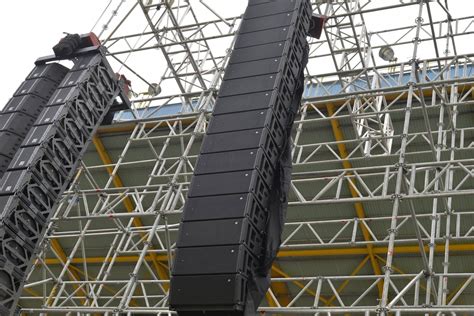 Cho Thuê Loa Line Array Giá Rẻ âm Thanh Tốt Nhất 2025