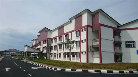 Tahniah Tuan Pengetua Cemerlang Smt Tuanku Jaafar Ke Kv Tanjung Piai Johor 7 Mei 2018