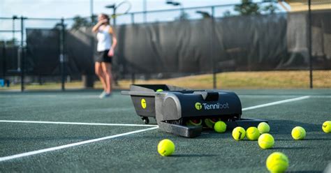 Tennibot: автономный робот для сбора теннисных мячей