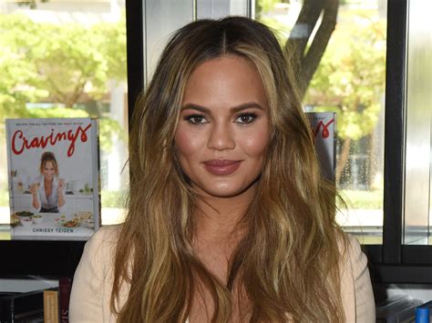 Chrissy Teigen Got Sober With The Help Of Holly Whitakers New Book