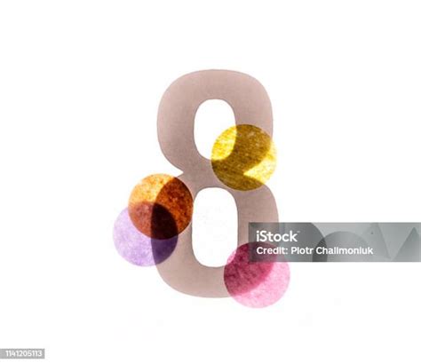 8 숫자 여덟 그래픽 블랙 숫자 및 다채로운 바퀴와 함께 창조적 인 타이포 그래피 생일 축 하 0명에 대한 스톡 사진 및 기타 이미지 Istock