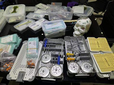 Packing Up For The Tour Of Dubai Suzhou Kangli Orthopaedics