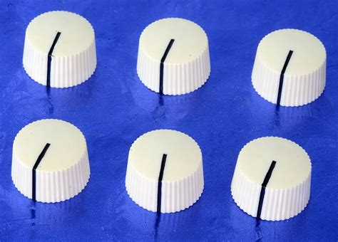 Six Cream Barrel Set Screw Knobs 60s Fender Style For Guitar Reverb