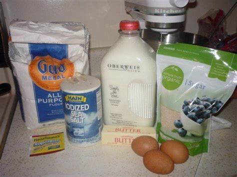 How To Make Easy Cloverleaf Dinner Yeast Rolls