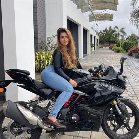 Alisha Abdullah Rbeautifulindianwomen2