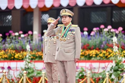 Dsa အမှတ်စဉ် ၆၅ သင်တန်းဆင်းဂုဏ်ပြု စစ်ရေးပြအခမ်းအနားသို့ တပ်မတော်ကာက