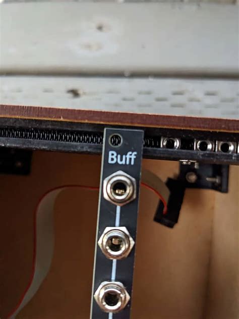 2hp Buff Mult Black Buffered Multiple Reverb