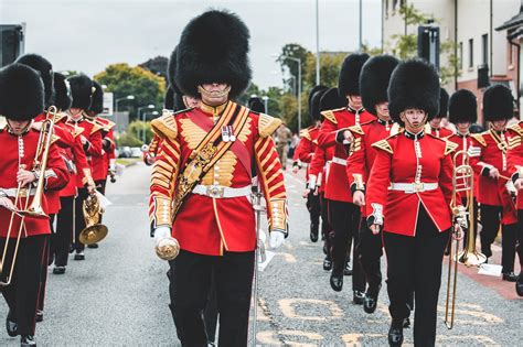 Facts About The Queens Royal Guards At Matthew Wetzel Blog