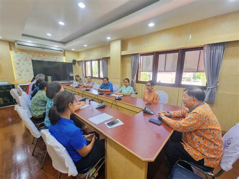 วันที่ 28 กุมภาพันธ์ 2567 นายวิชาพร ชินประพัทธ์ ผู้อำนวยการวิทยาลัยชุมชนยะลา เป็นประธานการประชุม