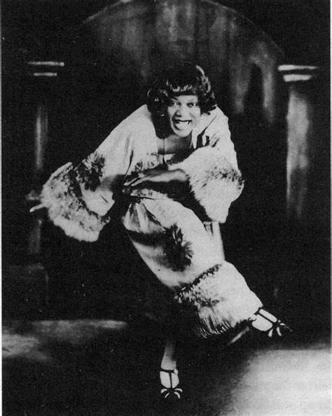 Bessie Shows Her Ass Shoga Films