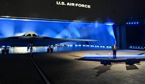 Us Air Force Unveils New B 21 Raider Stealth Bomber Space