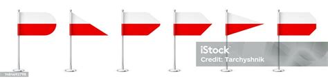 크롬 강철 기둥에 폴란드어 테이블 깃발 폴란드에서 기념품 종이나 천으로 만든 책상 깃발 반짝이는 금속 스탠드 판촉 및 광고용 모형 벡터 그림 공란에 대한 스톡 벡터 아트 및