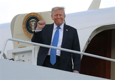 Donald Trumps Approval Rating Underwater In Every Swing State—poll