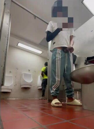 Public Restroom Wank Thisvid Com