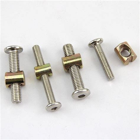 China Customized M4 Cross Dowel For Fitting Cabinets Manufacturers