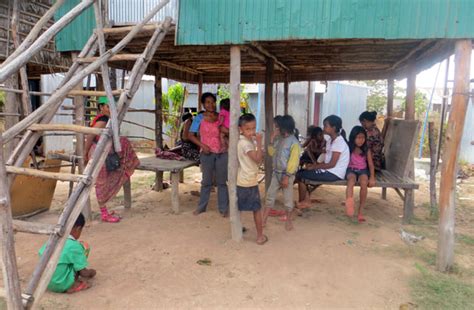 ស្ត្រី បុរីកីឡា ខ្លះ ក្លាយ ជា អ្នក រក ស៊ី ផ្លូវ ភេទ ក្រោយ ការ បណ្ដេញ ចេញ — ខ្មែរ