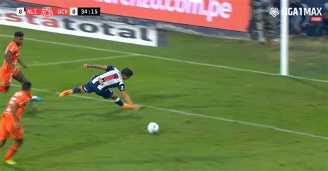 Gabriel Costa Buscó Autopase Se Resbaló Y Perdió Gol En Alianza Lima Vs César Vallejo Por Liga