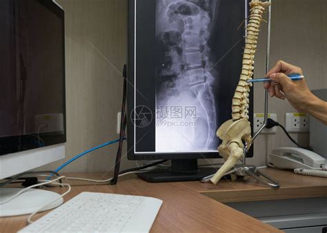 一个神经外科医生高清图片下载 正版图片503476859 摄图网