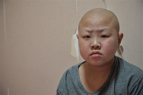儿子患病，父亲彻夜干活：我已经失去了母亲，不能再失去孩子 知乎