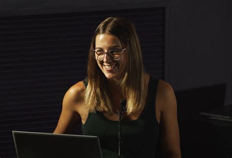 Contact — Sally Hurst