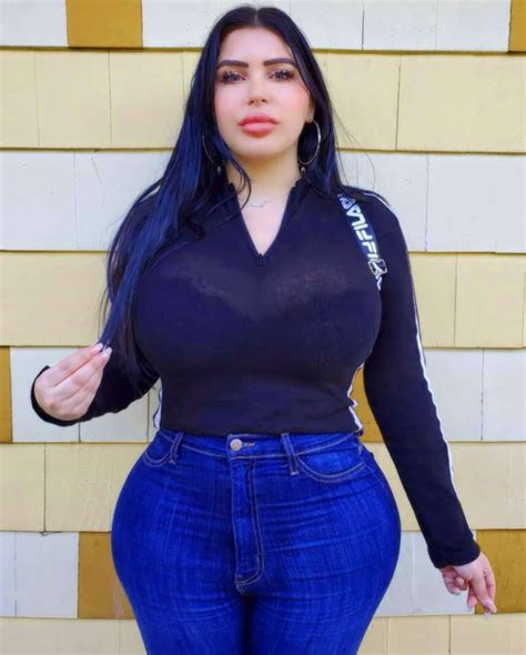Crystal Lust Kimdir