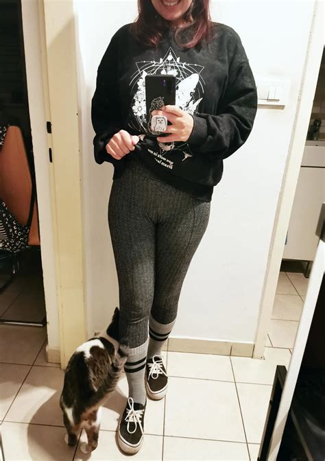 [f] Hope You Dont Mind Im Fully Dressed But I Just Got Home And I Realized Why Guys At The