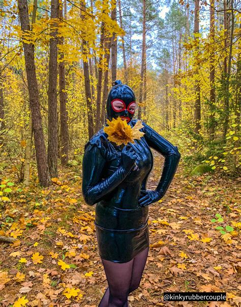 Fun In The Fall 🍁 [oc] Scrolller