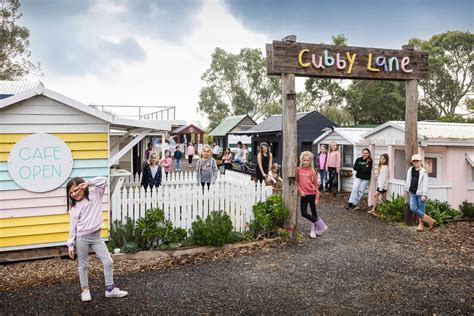 Cubby Cafe 11 Acre Farm