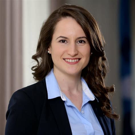 Emine Jasarov Controlling Organisationsentwicklung Drk