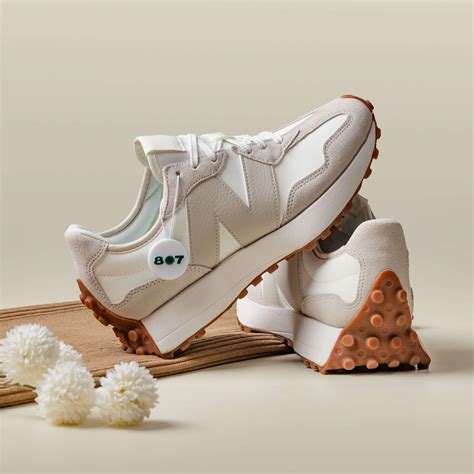 New Balance 327 Beige White Gum Pink 807garage