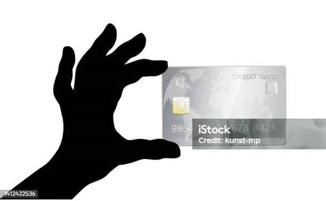 실버 신용 카드가있는 손 실루엣 흰색 배경에 고립된 벡터 일러스트 레이 션 검은색에 대한 스톡 벡터 아트 및 기타 이미지 검은색 손 쥠 Istock