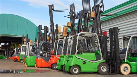 Logistica Si Affermano I Muletti E I Veicoli Elettrici Dati E Trend